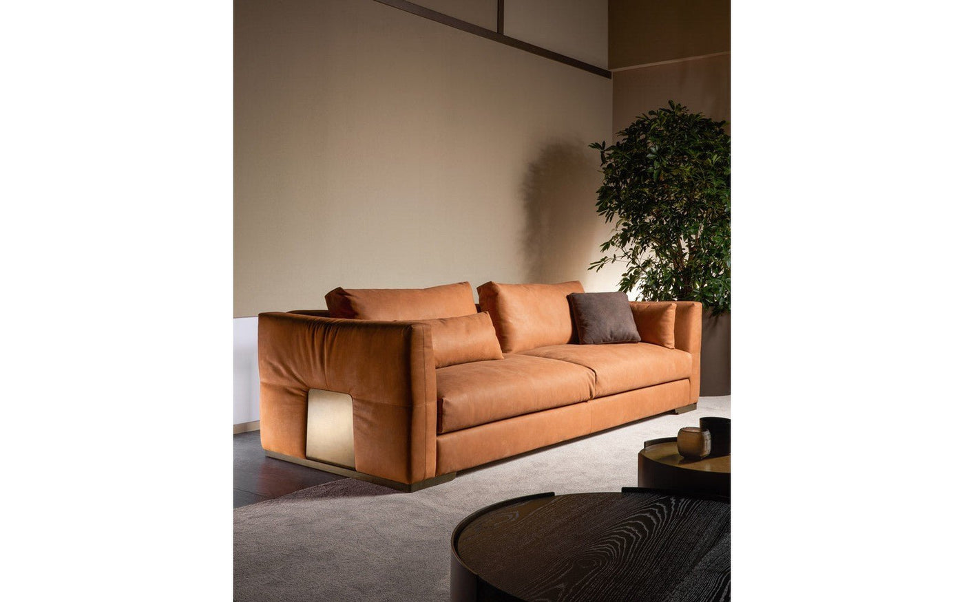 Montecarlo Sofa by Cantori | Furnivita